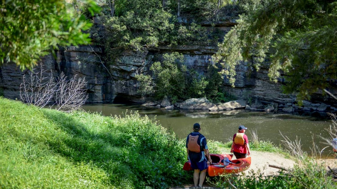 Kangaroo Valley, NSW - Firstclass Travel