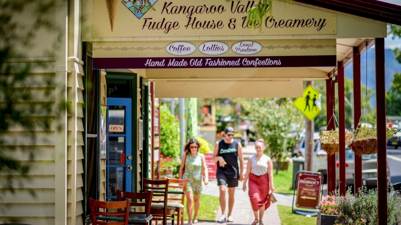 Kangaroo Valley, NSW - Firstclass Travel